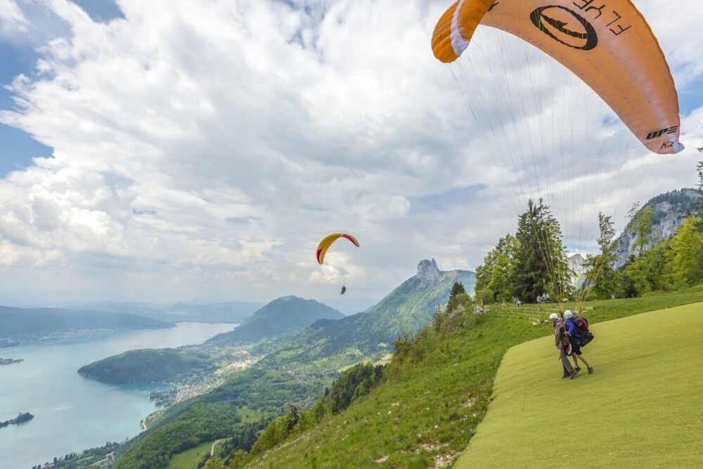 Le plus beau spot de parapente d'Annecy - Terreo Canyoning